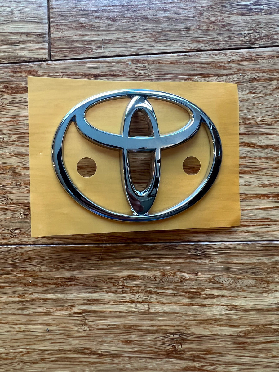 Toyota Front Bumper Emblem – MR2 Chop Shop
