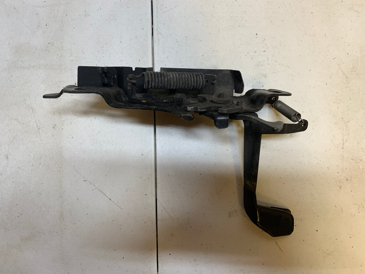 SW20 RHD Frunk Latch – MR2 Chop Shop